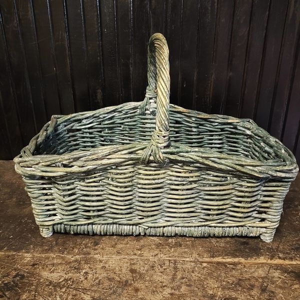 Vintage Green Wicker Basket. - Karnik's Antiques & Primitives